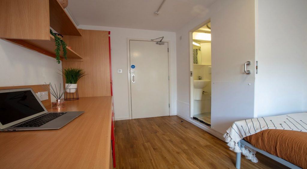 Firhill Court - Glasgow Student Accommodation| Best Student Halls Firhill Court - Glasgow Student Accommodation| Best Student Halls